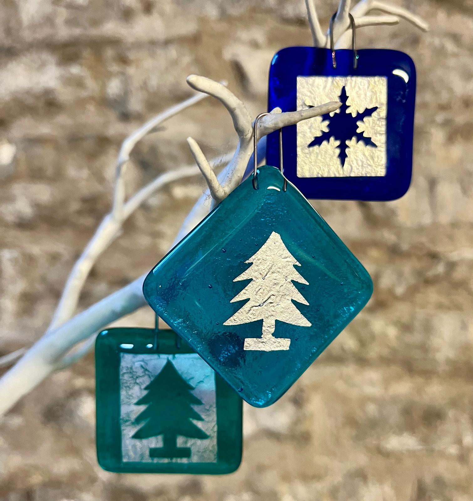 Xmas Foil Hanging, Mystery Pick